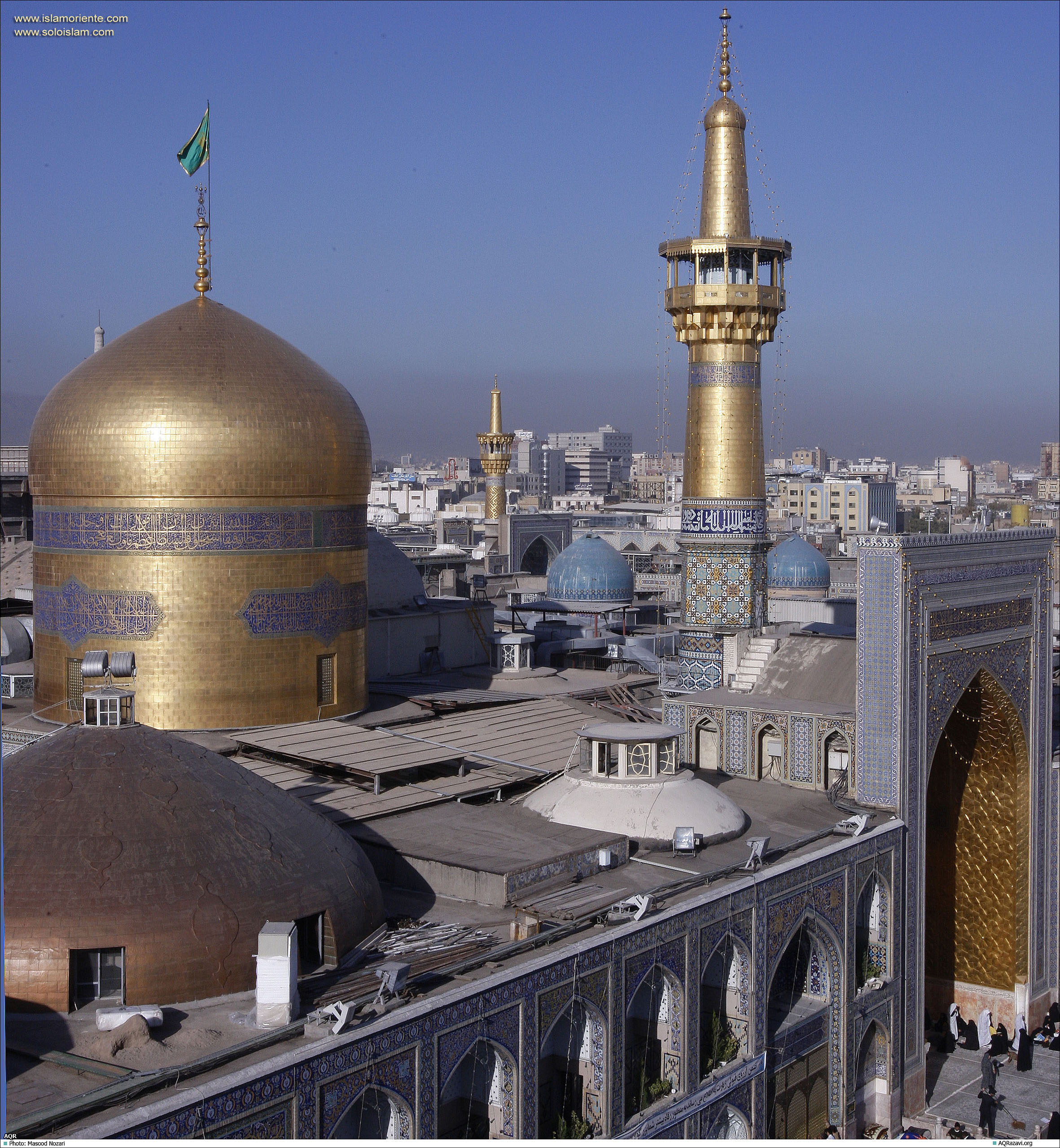 Islamic Architechture/Design in Gold of the Minarets and Dome in Imam ...